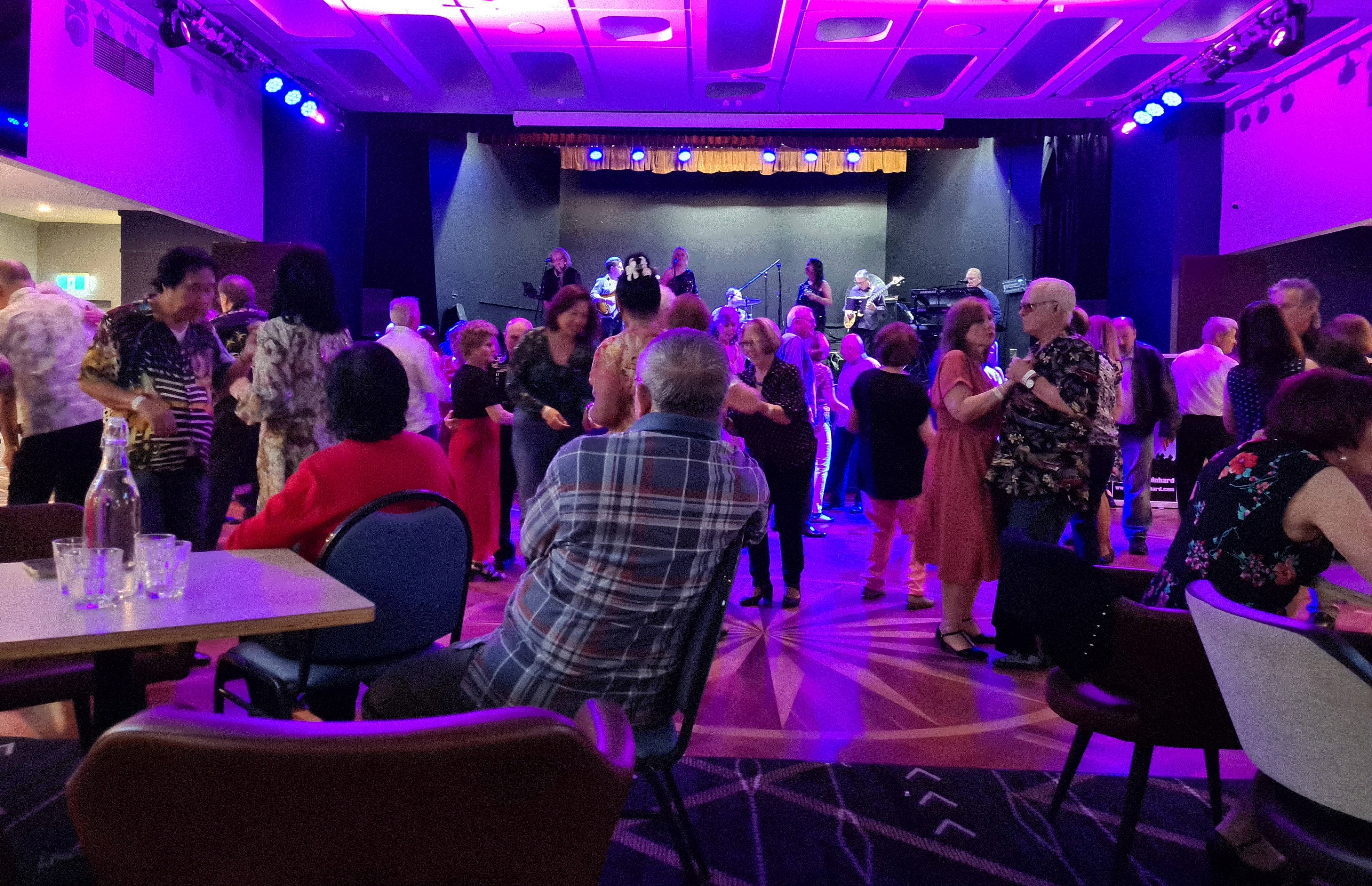 Photos – Groovin Hard Sydney Band